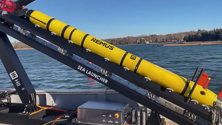HII Achieves Automated Shipboard Launch & Recovery of AUV - Ocean ...